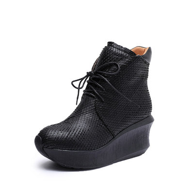 S224 Warm velvet lining, thick-soled heightening, fashionable short boots, handmade leather platform shoes