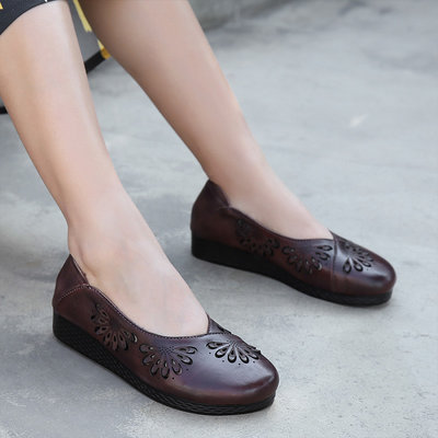 S247 Spring and summer new round head hollow retro style leather handmade women's shoes fashion all-match simple shoes