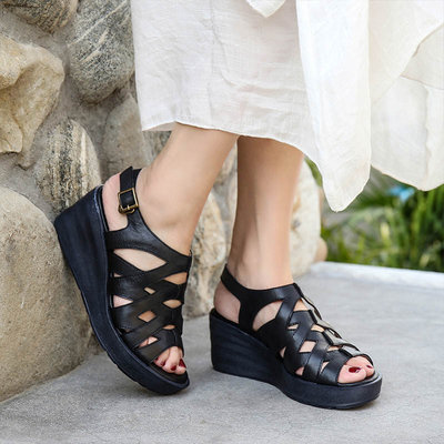 S256 New summer simple all-match sandals leather thick-soled increased women's shoes convenient buckle