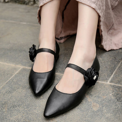 S297 2020 Pointed Toe Leather Shoes Handmade Flower Wedge Sandals Temperament Retro Spring And Summer Women'S Shoes