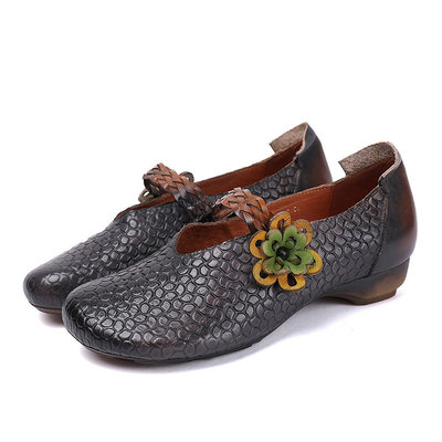 S300 Factory Autumn And Winter New Handmade Leather Round Toe Shoes, Retro Literature And Art Ethnic Style Velcro Women'
