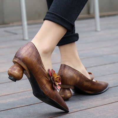 S306 Flower Leather Handmade Pointed Toe Fashion High Heels 2020 Ethnic Style Spring New Women'S Shoes Wholesale Process