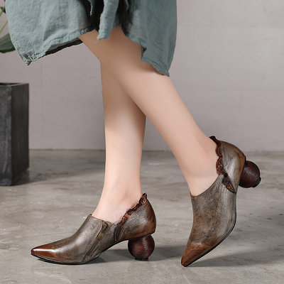 S345 New Pointed Fashion All-Match High Heels Handmade Ethnic Style Retro Leather Women'S Shoes Manufacturers