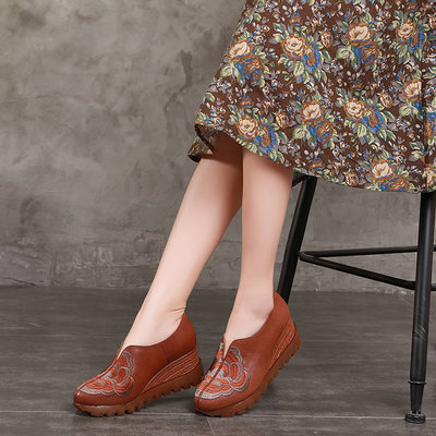 S359 Spring Wedge Heel Leather Thick Bottom Round Cap Foot Women'S Single Shoes Handmade Embroidery Ethnic Style Women