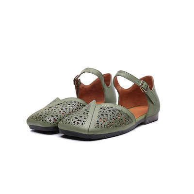 S385 New Retro Literary All-Match Sandals Hollow Cool Breathable Buckle Flat Bottom Women'S Shoes Wholesale