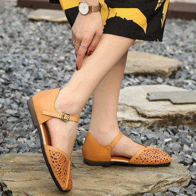 S385 New Retro Literary All-Match Sandals Hollow Cool Breathable Buckle Flat Bottom Women'S Shoes Wholesale