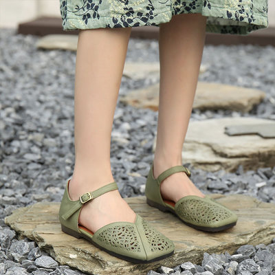 S385 New Retro Literary All-Match Sandals Hollow Cool Breathable Buckle Flat Bottom Women'S Shoes Wholesale