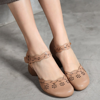 S436 2020 New Leather Retro Women'S Heels Sweet Round Head Comfortable Velcro Sandals Wholesale