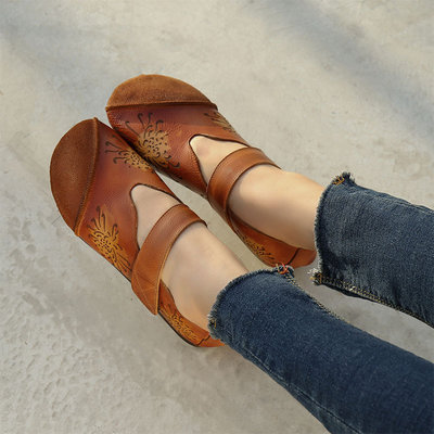 S455 Autumn Women'S Shoes 2020 New Single Shoes Retro Printing Convenient Word Velcro Autumn Shoes