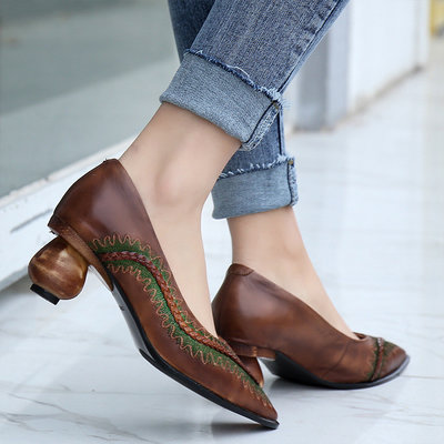S458 Retro Hand-Embroidered Soft Leather High-Heeled Shoes Ethnic Style Pointed Spring And Summer New Women'S Shoes Whol