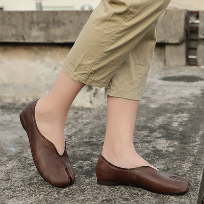 S463 New Chic Horseshoe Foot Shoes All-Match All-Match Retro Simple Low Heel Shallow Mouth Shoes Wholesale