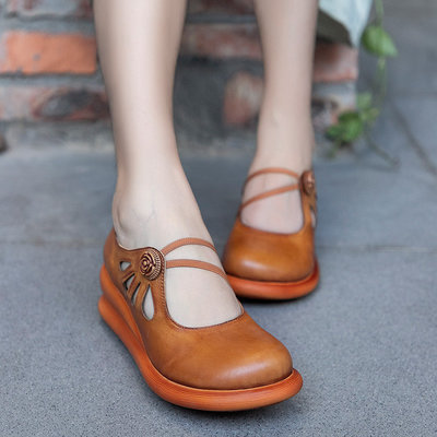 S466 Spring New Thick Bottom Round Toe Hollow Flower Laces Leather Platform Shoes Single Shoes