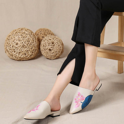 S471 Summer 2020 Retro Ethnic Style White Shoes Female Painted Lotus Sandals And Slippers Female