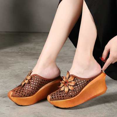 S473 New Ethnic Style Flower Hollow Wedge Female Sandals Retro Platform Platform Shoes Manufacturers