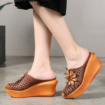 S473 New Ethnic Style Flower Hollow Wedge Female Sandals Retro Platform Platform Shoes Manufacturers