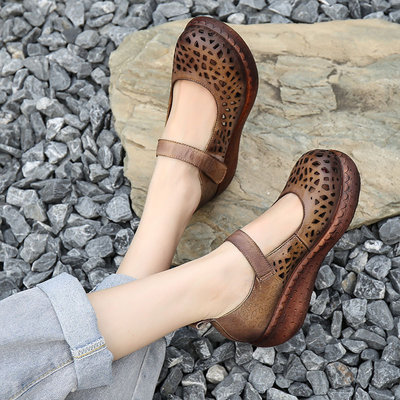 S492 Retro Ethnic Style Thick-Soled Sandals With Velcro Hollow Leather Handmade High-Heeled Women'S Shoes Wholesale Proc