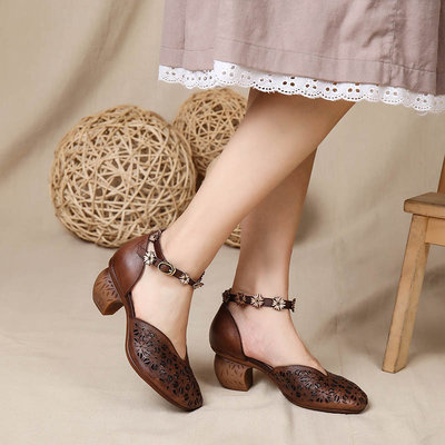 S4932020 New Fashion Temperament Women'S Heel Shoes All-Match Sexy Word Flower Buckle Mid-Heel Sandals