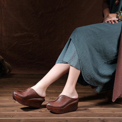 S511 2020 Summer Hot Style Ladies Slippers Sandals Genuine Leather Platform Sponge Cake With Middle Heel Baotou Casual H