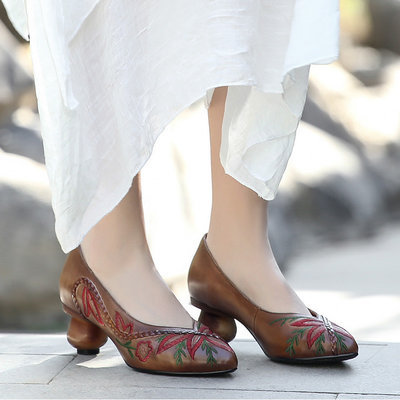 S515 2020 Retro Ethnic Embroidery Pointed High Heel Leather Women'S Shoes Spring And Summer Leather Handmade Single Shoe