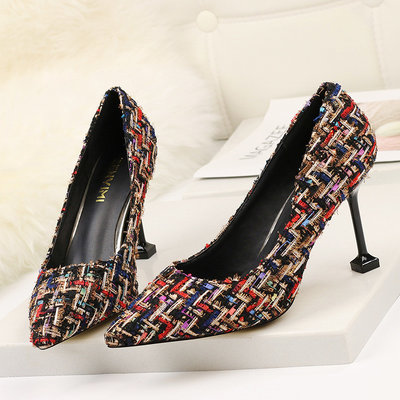 ZM027 857-1 Pointed Stiletto Pump High Heels Banquet Shoes Temperament Square Heel Small Fragrance Women'S Shoes Single