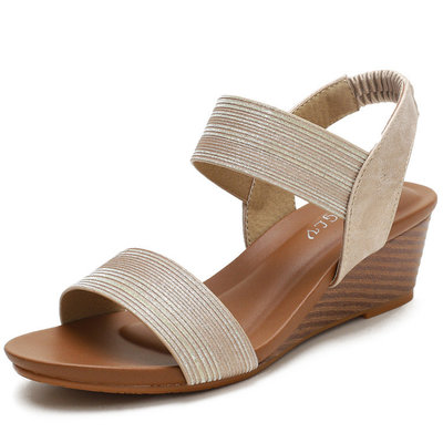 BS043 Sandals Women2020 Summer New Sandals Casual Fashion Word Belt Mid-Slope Heel Sandals Female Mother Shoes