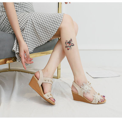 BS045 Simia Roman Shoes 2020 Summer New Casual Fashion Word With Mid-Slope Heel Sandals Female Comfortable