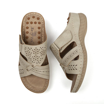 BS068 European And American Summer Sandals Women 2021 Bohemian Style Thick Bottom Massage Large Size Ladies Slippers