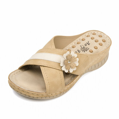BS071 Amazon New Style European And American Slippers Women Casual Slope Heel Massage Flower Sandals Beach Vacation Wome
