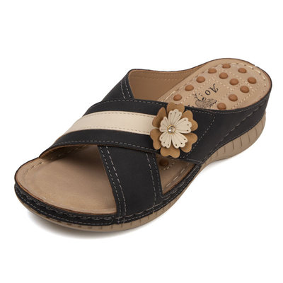 BS071 Amazon New Style European And American Slippers Women Casual Slope Heel Massage Flower Sandals Beach Vacation Wome