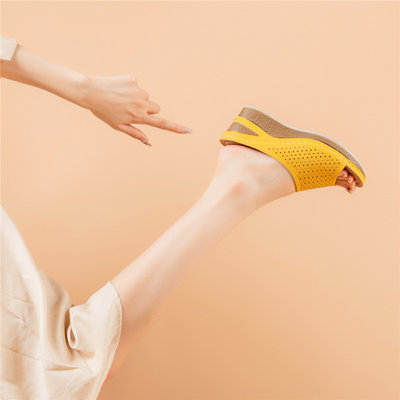 BS075 slippers European and American 2021 cross-border sandals women, wedge heel retro fish mouth mother shoes plus size