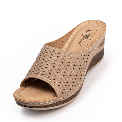 BS075 slippers European and American 2021 cross-border sandals women, wedge heel retro fish mouth mother shoes plus size
