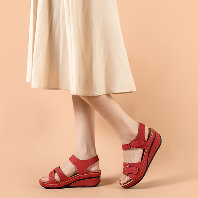 BS076 Manufacturer 2021 Amazon new sandals women's slope with magic buckle thick-soled large size sandals slippers beach