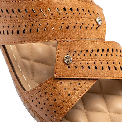 BS081 Amazon Hot Style Slippers Women European And American 2021 New Cross-Border Large Size Slope With Rhinestone Casua
