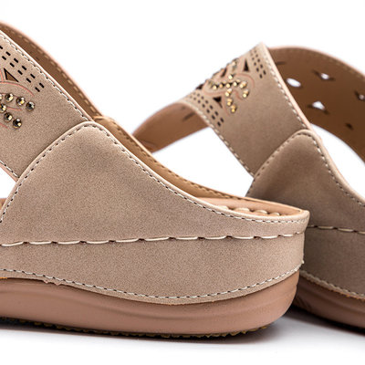 BS082 Amazon 2021 Slippers Women Cross-Border Foot Massage Flip Flops Southeast Asian Retro Wedge Sandals Women