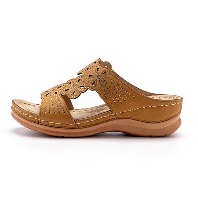 BS084 Factory Direct Supply Amazon Sandals Women'S 2020 Fall Hollow Casual Slope Heel Outer Slippers