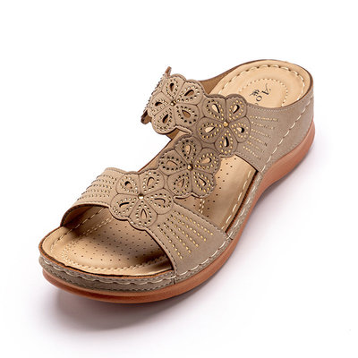 BS084 Factory Direct Supply Amazon Sandals Women'S 2020 Fall Hollow Casual Slope Heel Outer Slippers