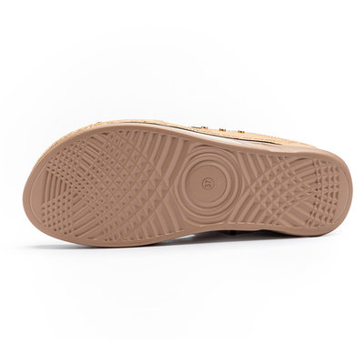 BS088 female slippers 2020 Amazon slippers women hollow rivets wear sandals women's shoes