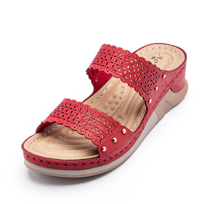 BS088 female slippers 2020 Amazon slippers women hollow rivets wear sandals women's shoes