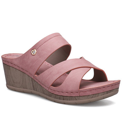 BS100 OEM2021 New European And American Slippers Female Slope Heel Casual And Comfortable Mother Sandal Girl One-Piece D
