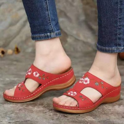 BS141 Summer New Amazon Women'S Shoes Hollow Flower Embroidered Sandals Slope Heel Large Size Women'S Slipper Sandals Ch
