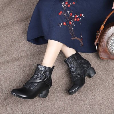 HZM032 Retro printed leather women's shoes autumn and winter new ethnic style thick heel boots children's niche retro le