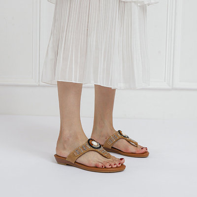BS162 588-1 Flip-On Beach Shoes Slippers New Summer Fashion Outer Wearing Seaside Ethnic Wind Slope With Rhinestone Sand
