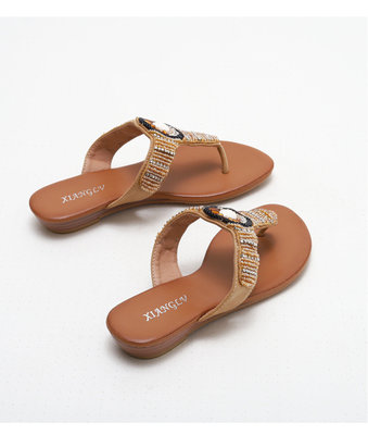 BS162 588-1 Flip-On Beach Shoes Slippers New Summer Fashion Outer Wearing Seaside Ethnic Wind Slope With Rhinestone Sand