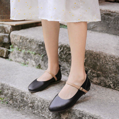 HZM043 Single Shoes Women'S Spring New Thick Heel Pointed Literary Single Shoes Retro Soft Leather Mules Leather Shoes W