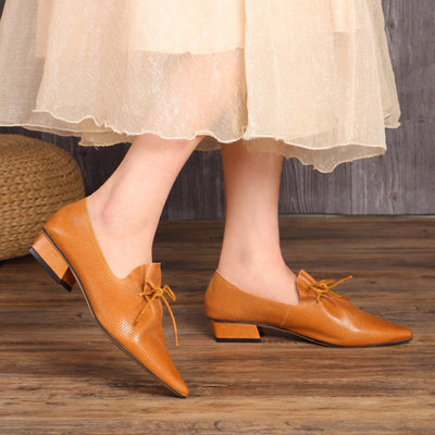 HZM049 Single Shoes Women'S Spring New Thick Heel Pointed Literary Single Shoes Retro Soft Leather Mules Leather Shoes W