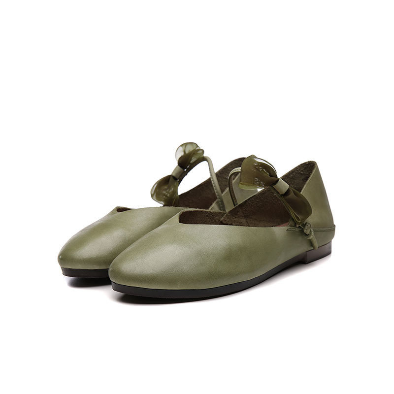 S111 Shoes women autumn 2020 new leather white shoes women one word elastic band flowers sweet two-wear sandals women