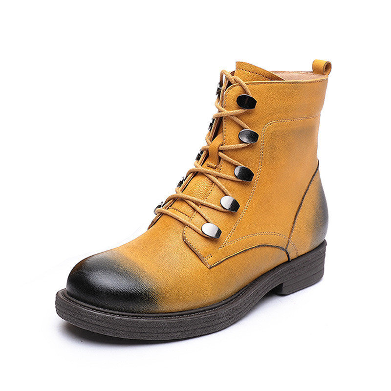 S195 Manufacturers fashion all-match autumn and winter new personality cowhide Martin boots rubber thick sole retro fema