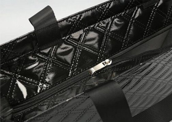 Black Zipper Clousure Laminated Non Woven Tote Bags European American Style