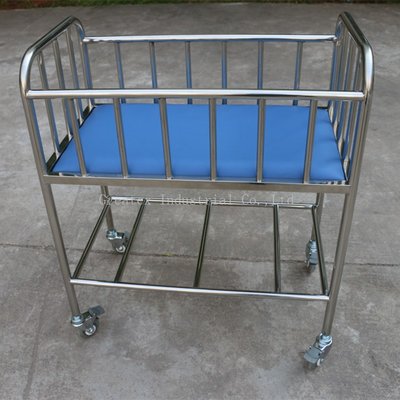 Medical Infant Hospital Bed Flexible Four Legged Pulley Clean And Tidy