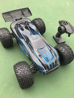 19.9 Inch 2.4G Metal Chassis  1/10 Scale Electric RC Truggy /  RC Car  Model Blue Color